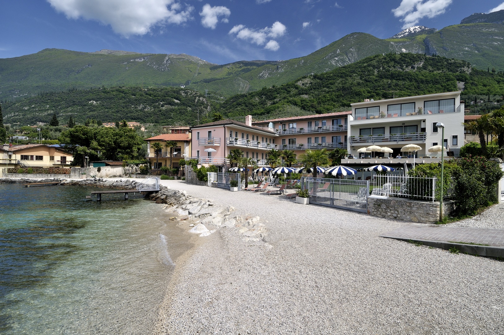 GALLERY - CASTELLO LAKE FRONT HOTEL