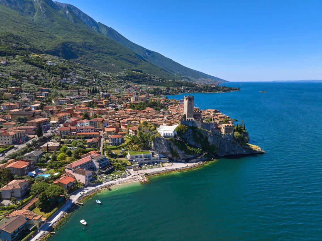 RESTAURANT - CASTELLO LAKE FRONT HOTEL